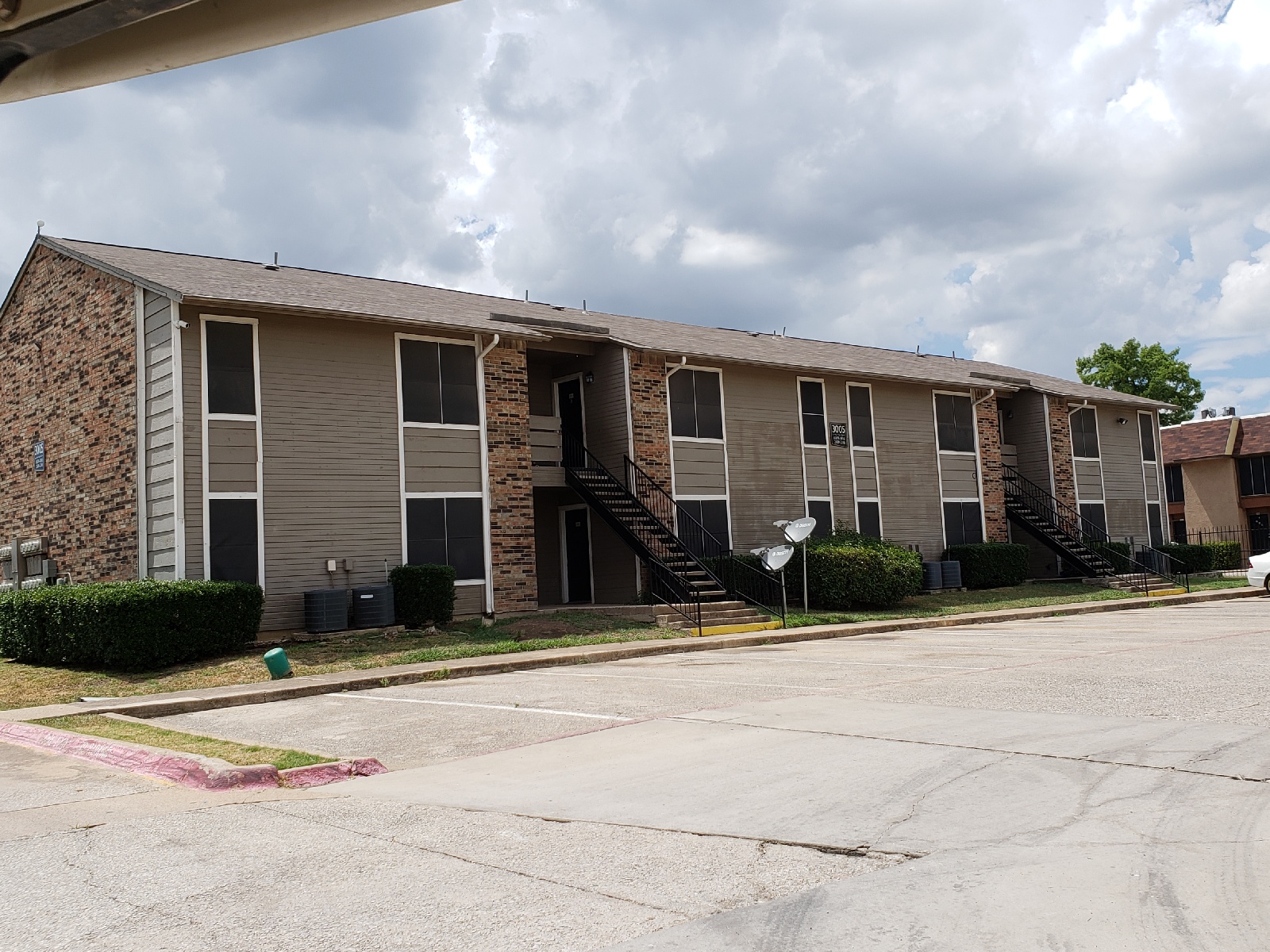 20180620_150628 – Copy – Copy – Copy – Running Brook Apartments